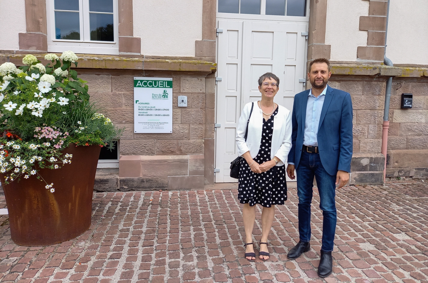 | Visite – Madame la Sous-préfète | | Communauté de Communes du Pays de ... | Visite – Madame la Sous-préfète | | Communauté de Communes du Pays de ...
